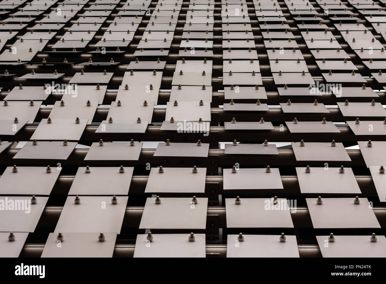 Kinetic facade hi-res stock photography and images - Alamy