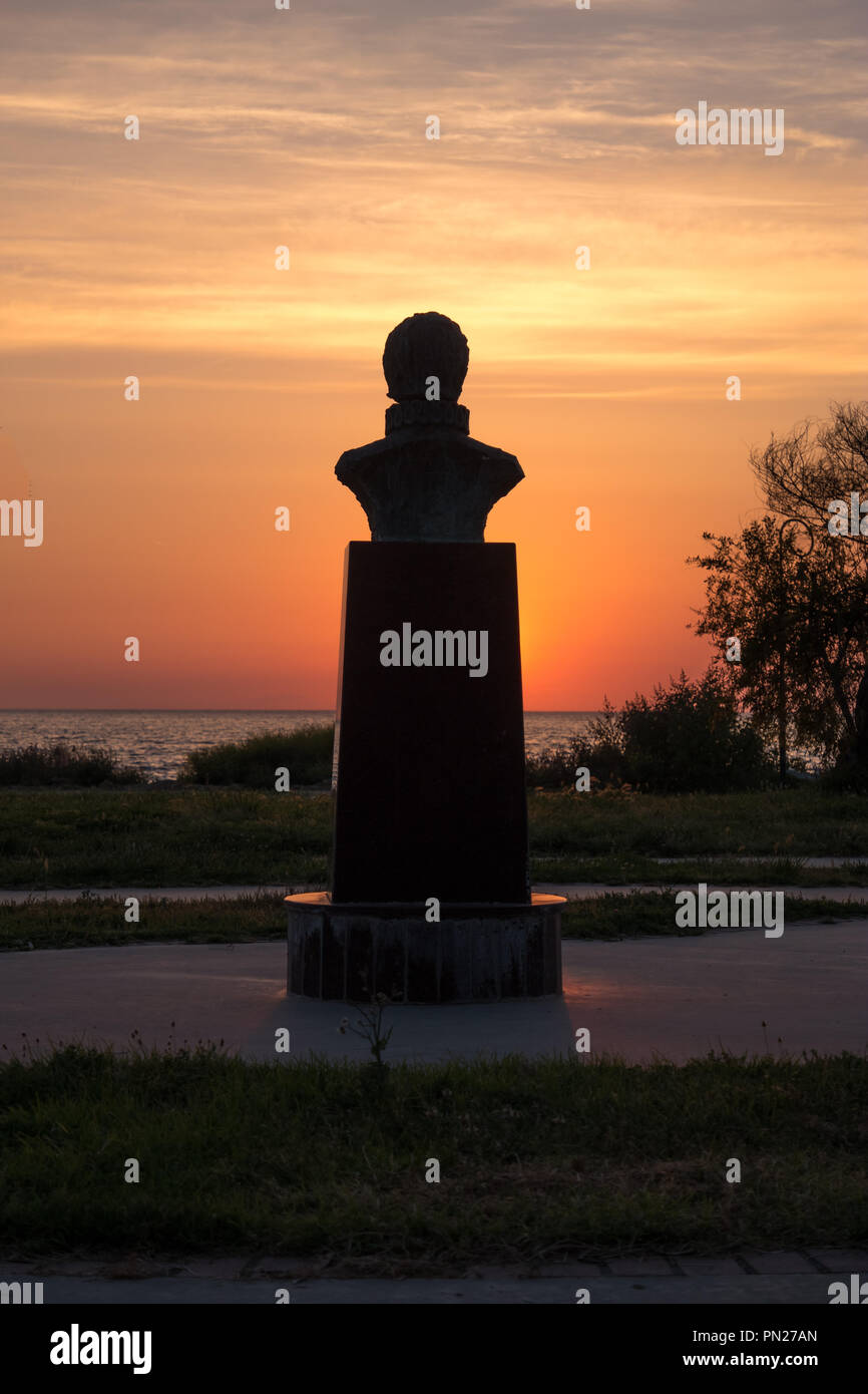 Golden hour sunset hi-res stock photography and images - Alamy