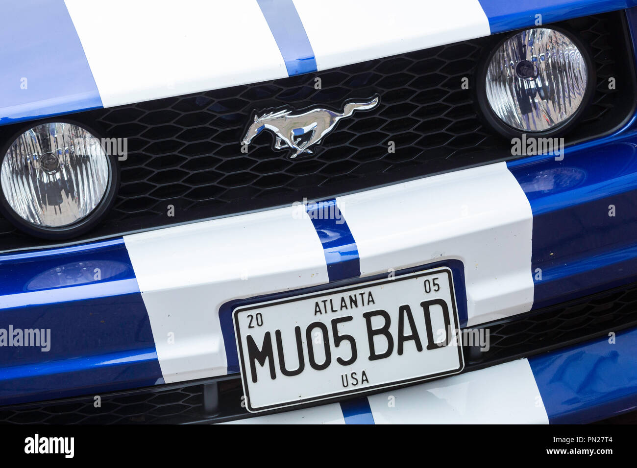Ford mustang badge hi-res stock photography and images - Alamy