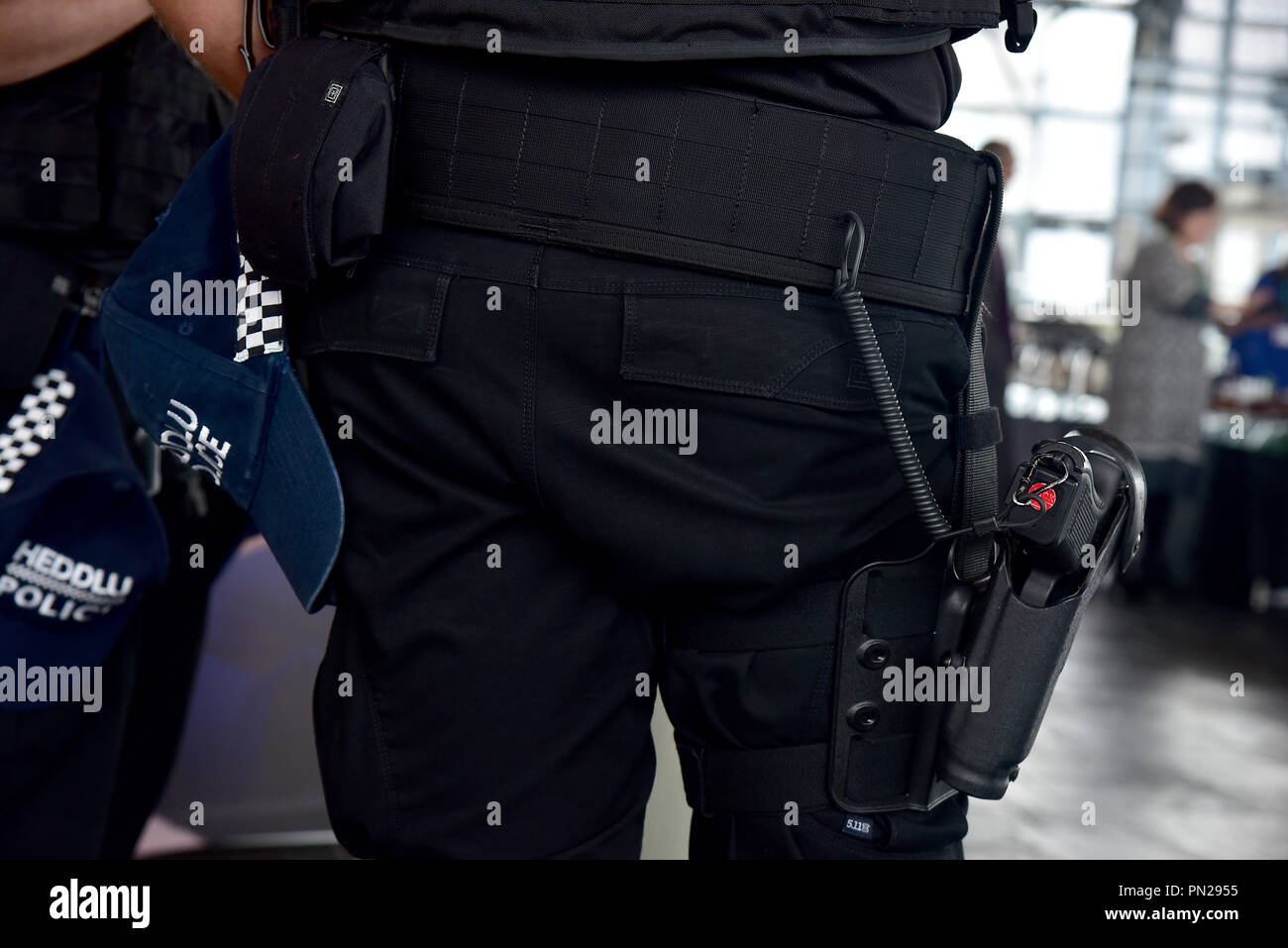 Armed police protecting the senedd hi-res stock photography and images ...