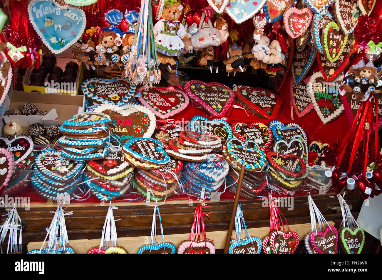 traditional gingerbread hearts at Oktoberfest in Munich, Germany Stock ...