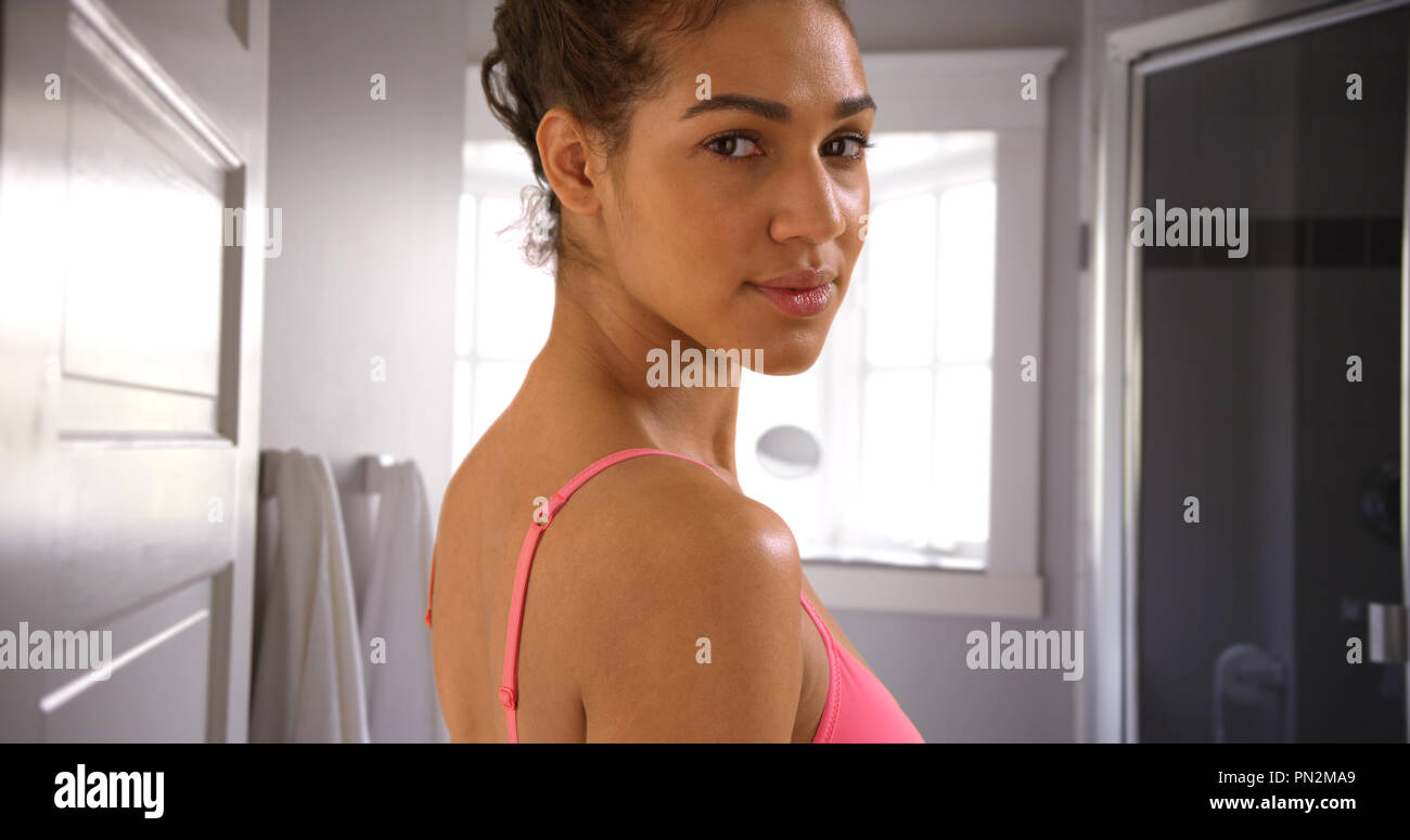 Upper body profile young hi-res stock photography and images - Alamy