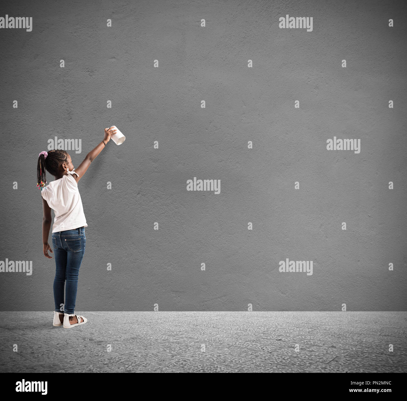 Wall of spray hi-res stock photography and images - Alamy