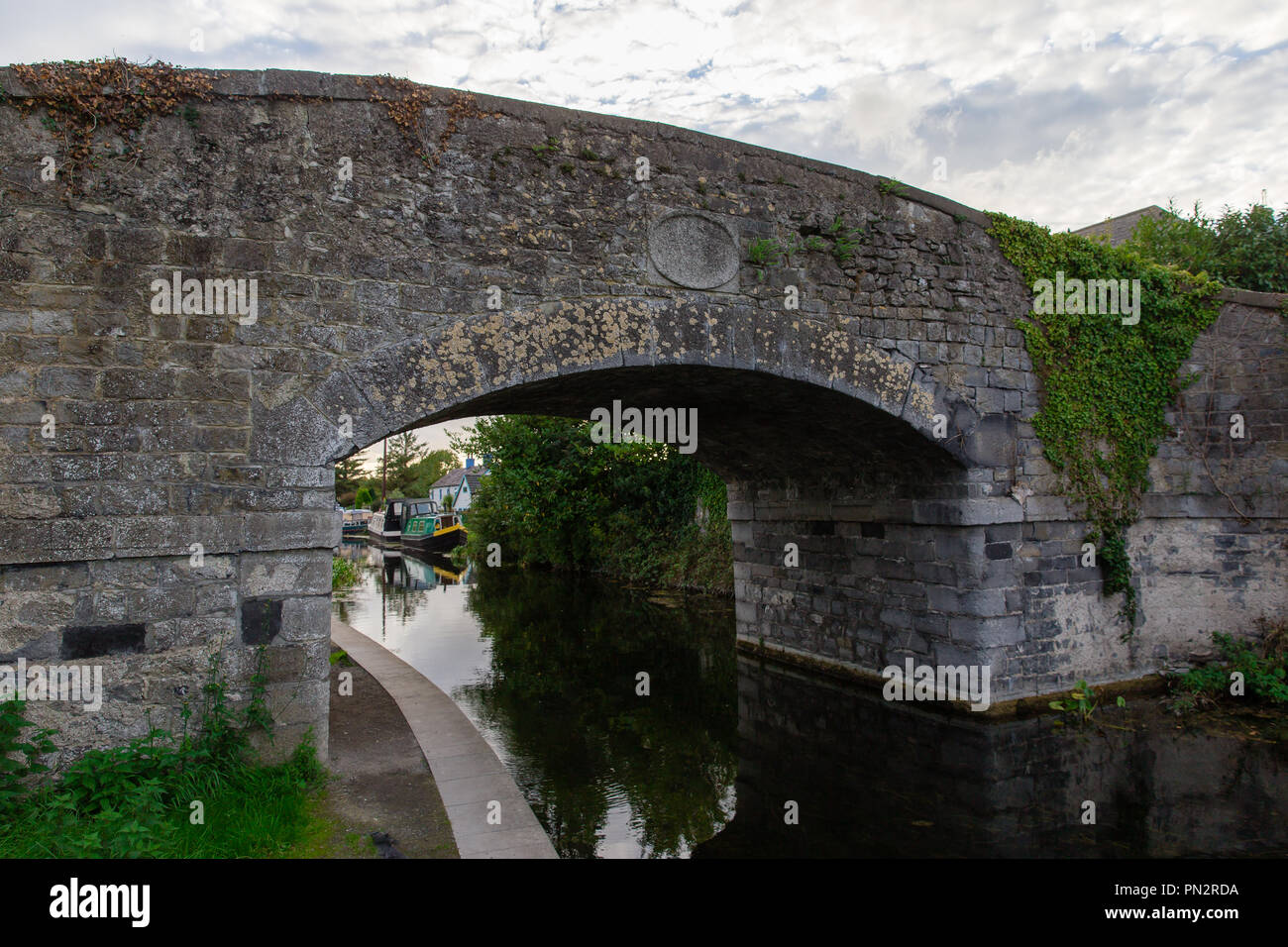 Rubble arch hi-res stock photography and images - Alamy