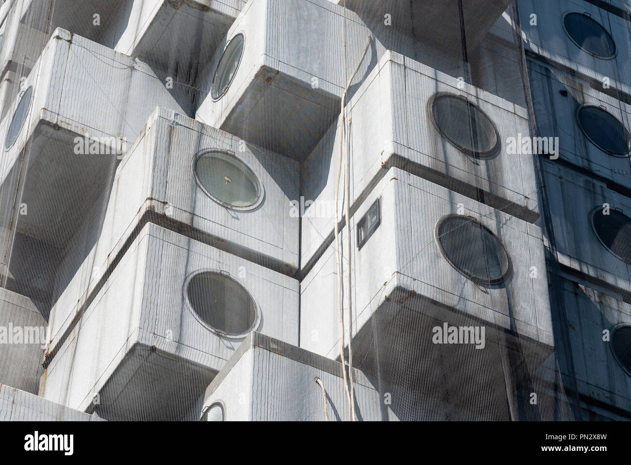 Nakagin Capsule Tower Building,Chuo-Ku,Tokyo,Japan. Built in 1972 ...
