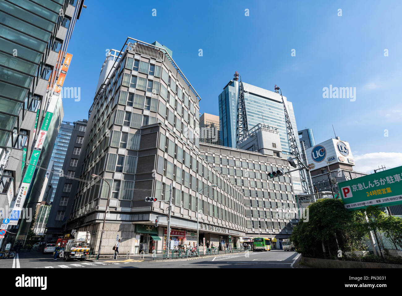 Jr shimbashi station hi-res stock photography and images - Alamy
