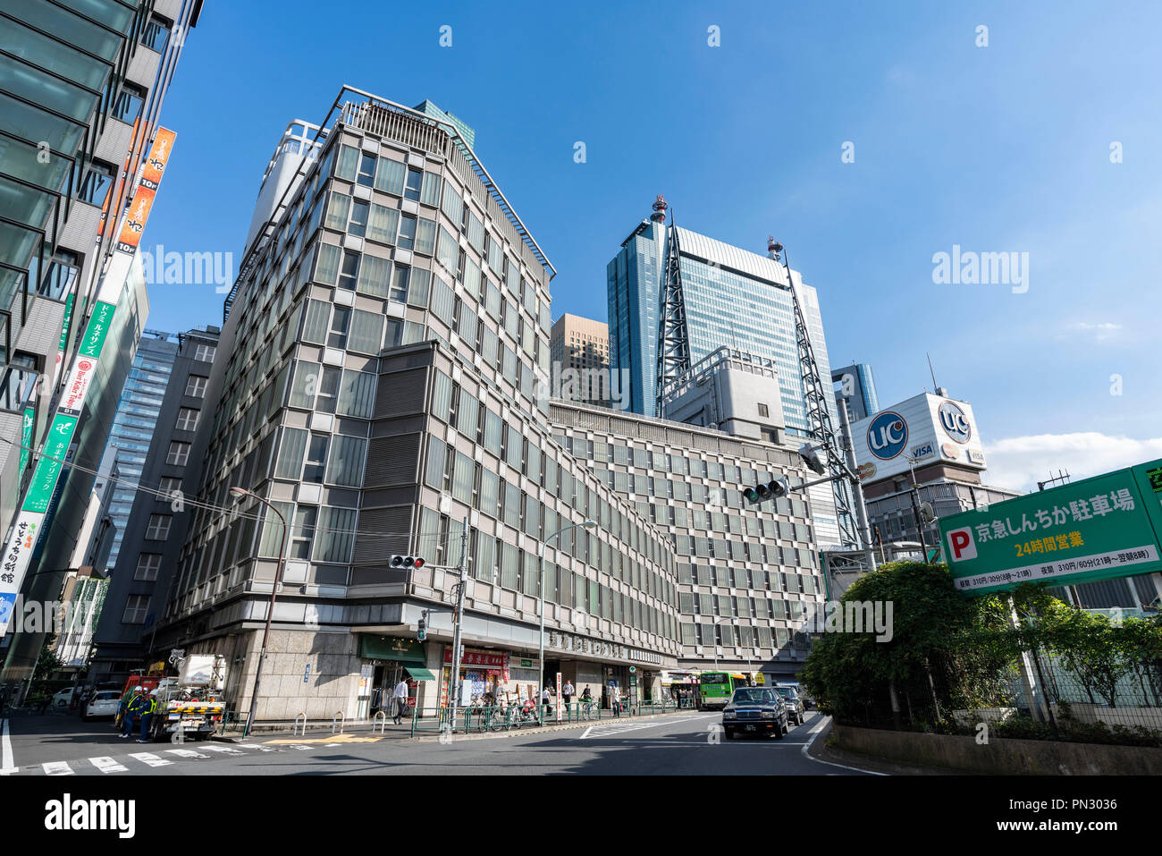 Jr shinbashi station hi-res stock photography and images - Alamy