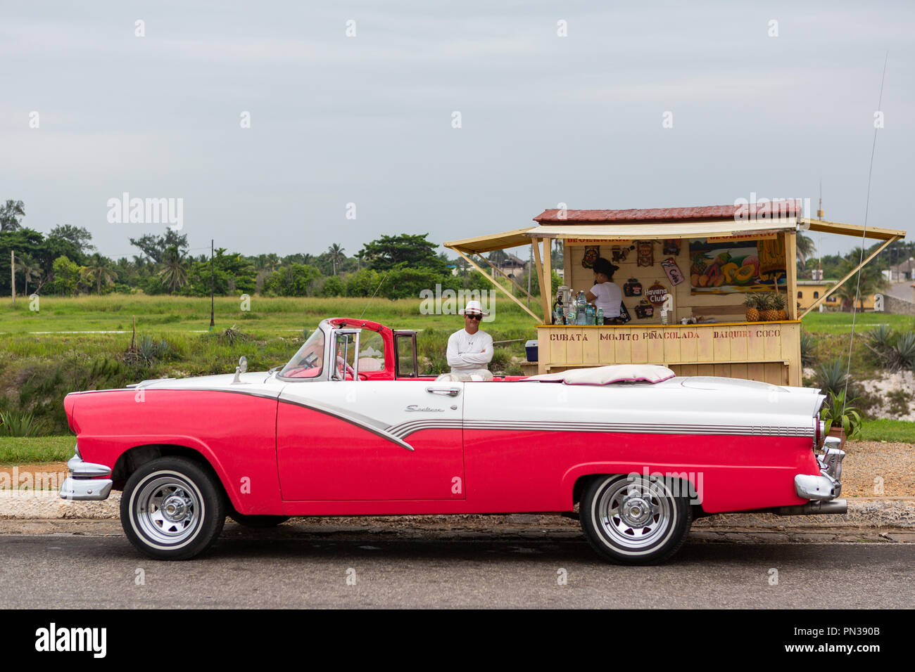 Classic Ford Fairlaine car, Havana, Cuba Stock Photo - Alamy