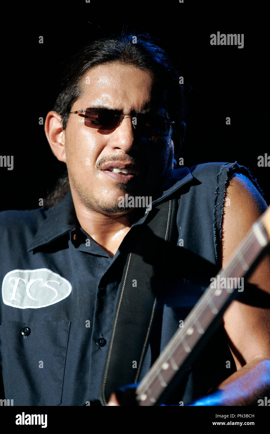 Los Lonely Boys High Resolution Stock Photography and Images - Alamy