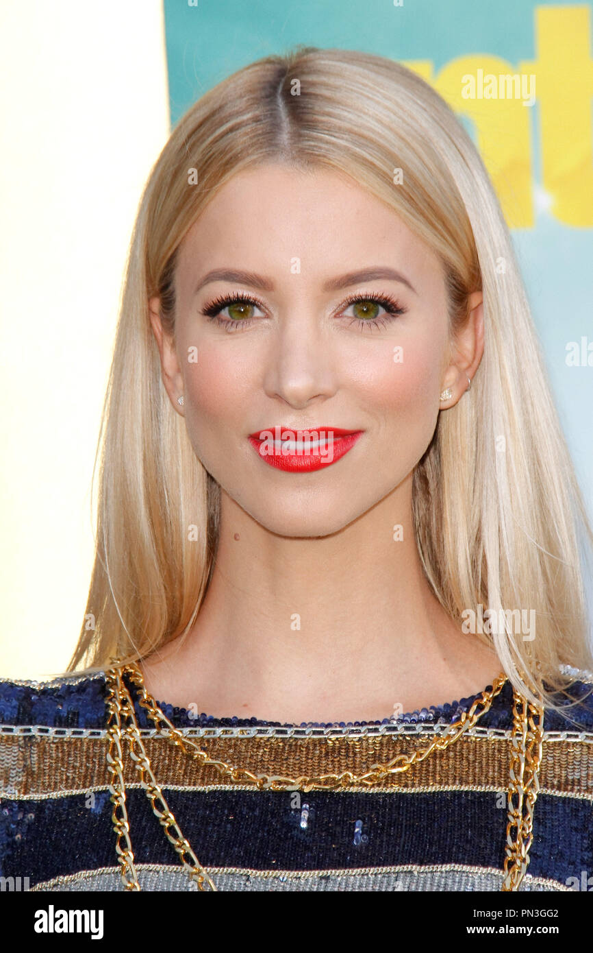 Sabina Gadecki at the Premiere of Warner Bros. Pictures' "Entourage ...