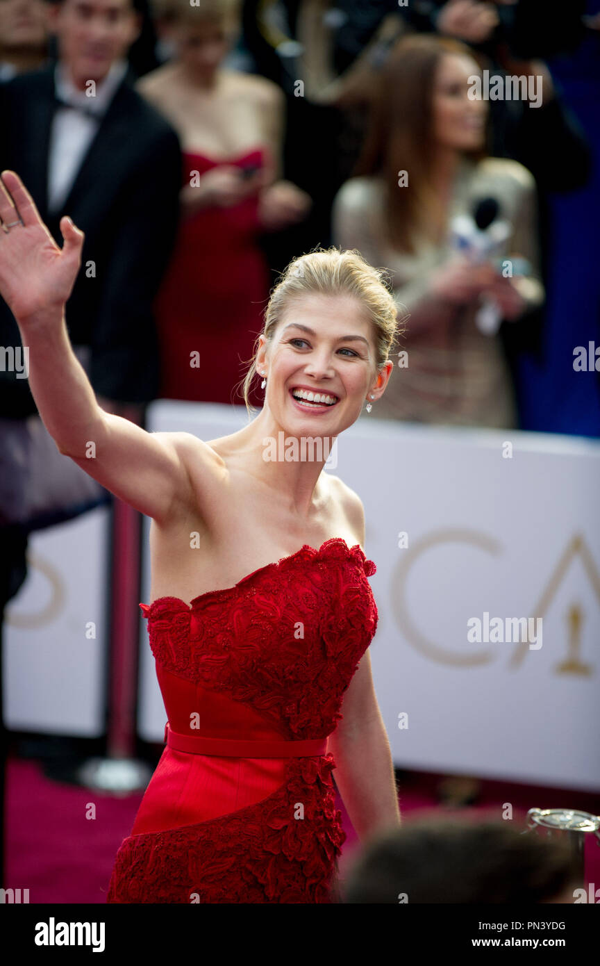 Gone girl rosamund pike hi-res stock photography and images - Alamy