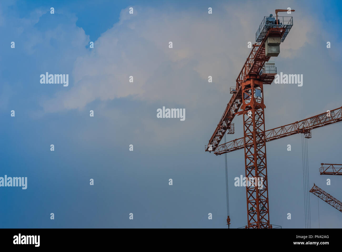 Luffing cable hi-res stock photography and images - Alamy