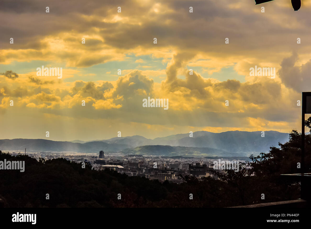 Sunset over kyoto city hi-res stock photography and images - Alamy