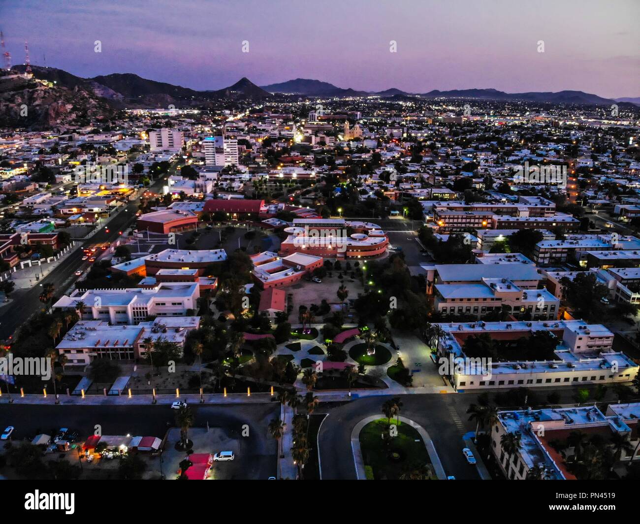 Vista aerea del la ciudad de Hermosillo. Panorámicas de Hermosillo al ...