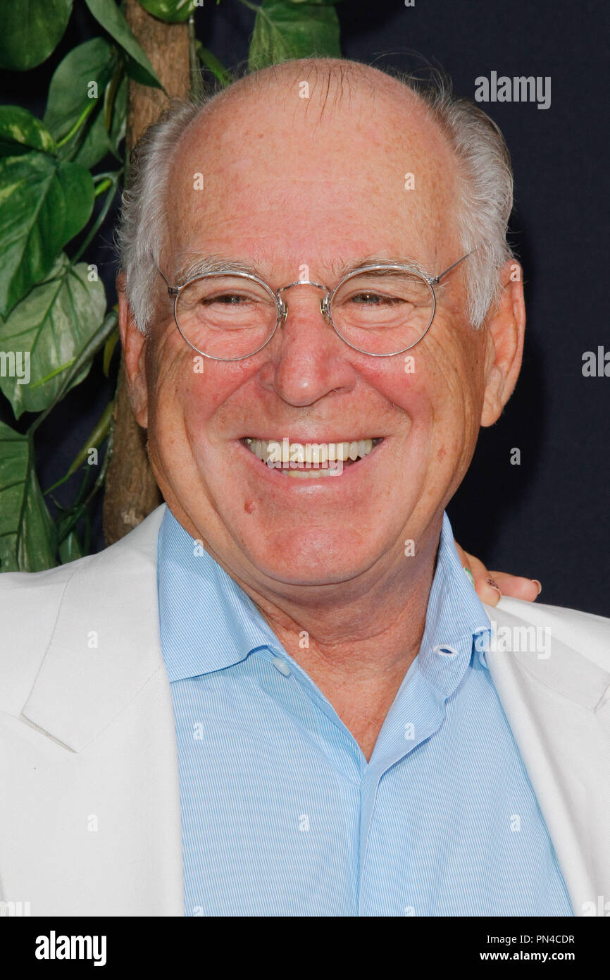 Buffett hi-res stock photography and images - Alamy