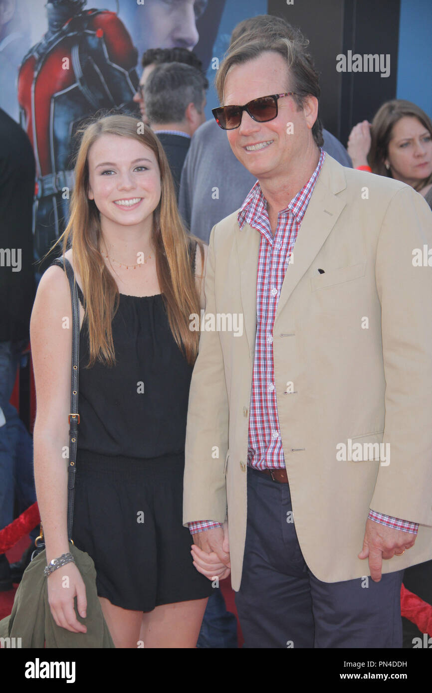Lydia paxton and bill paxton hi-res stock photography and images - Alamy