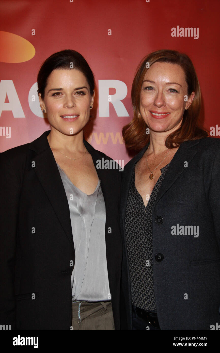 Neve Campbell, Molly Parker 2016/01/31 2016 ACTRA National Award of ...