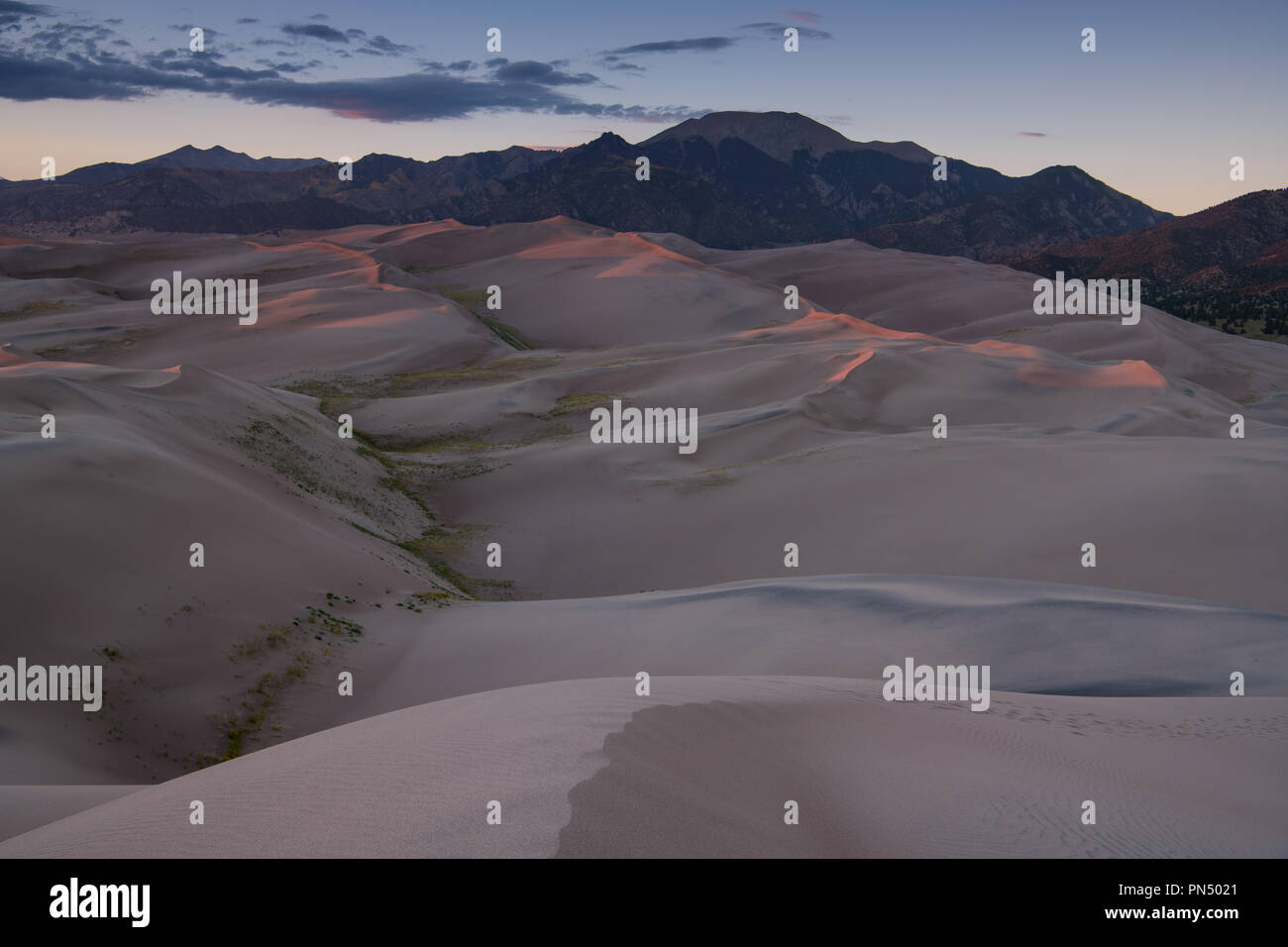 The great sand dunes national park hi-res stock photography and images ...