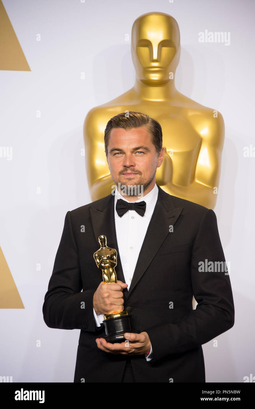 Leonardo DiCaprio poses backstage with the Oscar® for Performance by an ...