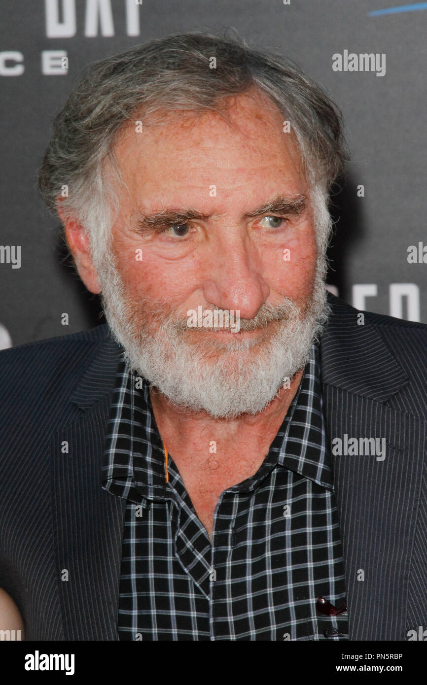 Judd Hirsch at the premiere of 20th Century Fox's "Independence Day ...
