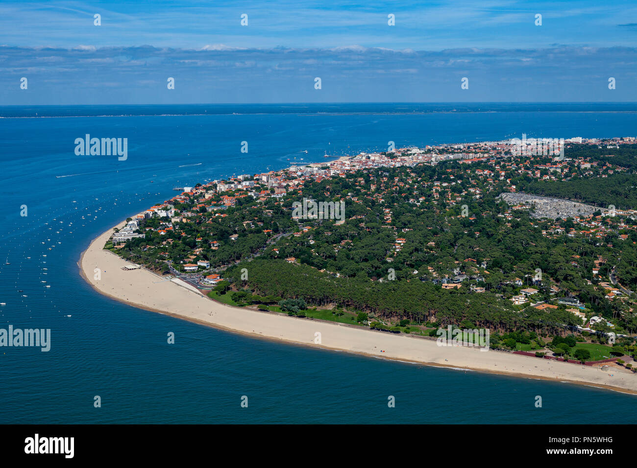 Arcachon beach hi-res stock photography and images - Alamy