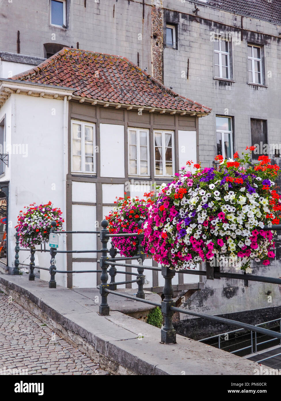 Old Toll Bridge High Resolution Stock Photography and Images - Alamy