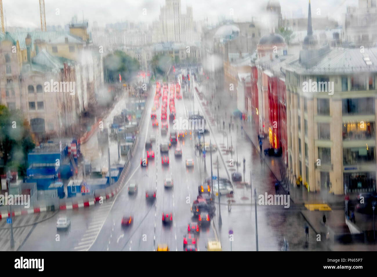 blurred city, Car driving on freeway , motion blur Stock Photo - Alamy