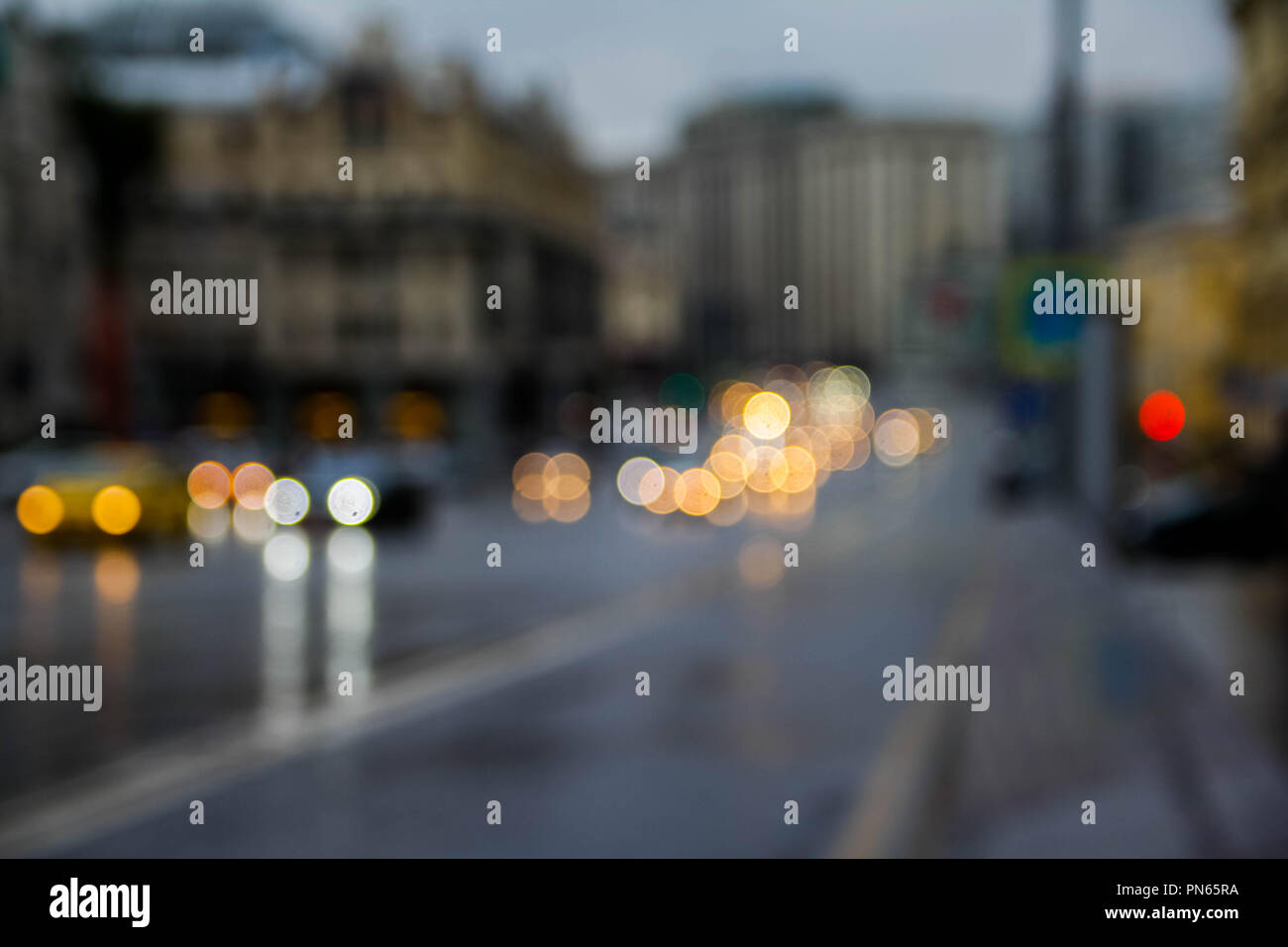 blurred city, Car driving on freeway , motion blur Stock Photo - Alamy