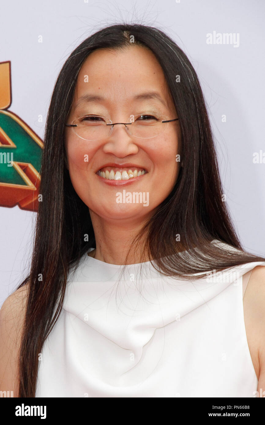 Jennifer Yuh Nelson at the World Premiere of Dreamworks Animation and ...