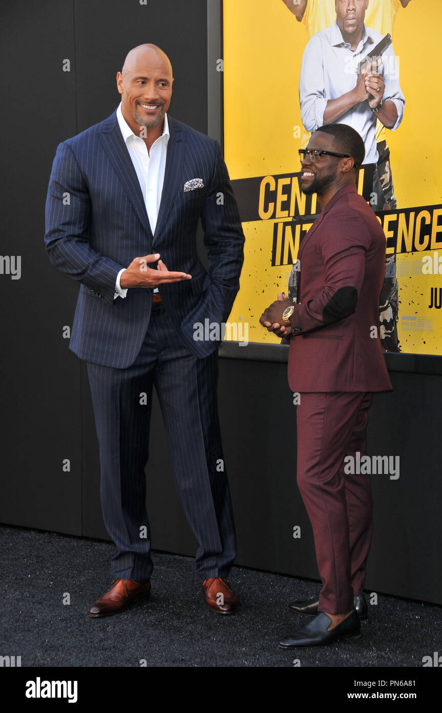 Dwayne johnson and kevin hart hi-res stock photography and images - Alamy