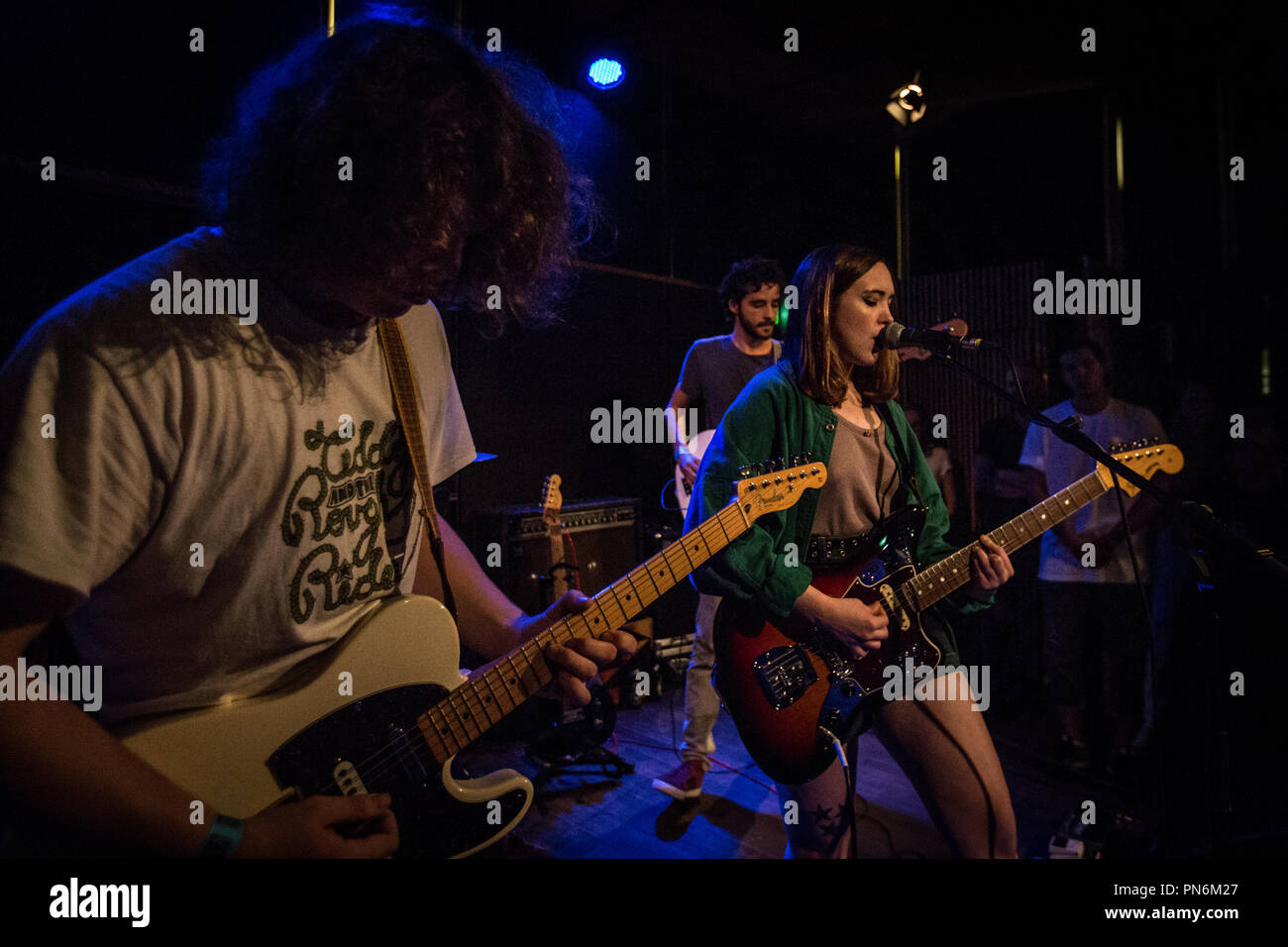 Soccer mommy singer hi-res stock photography and images - Alamy