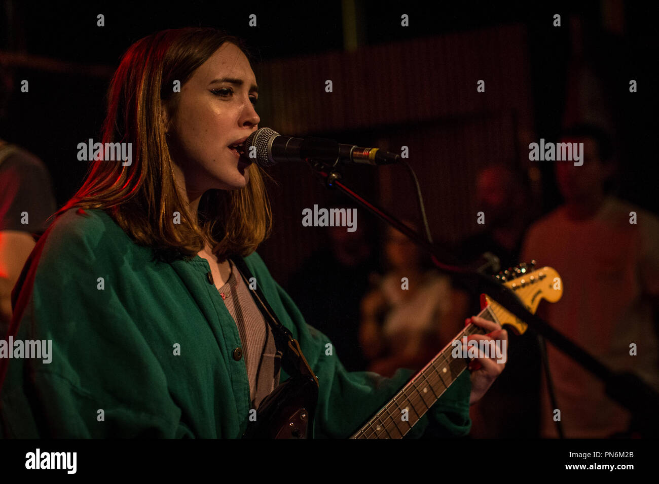 Soccer mommy singer hi-res stock photography and images - Alamy
