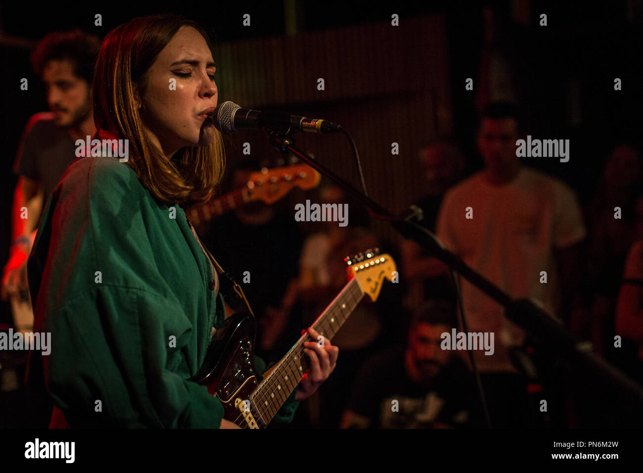 Soccer mommy singer hi-res stock photography and images - Alamy