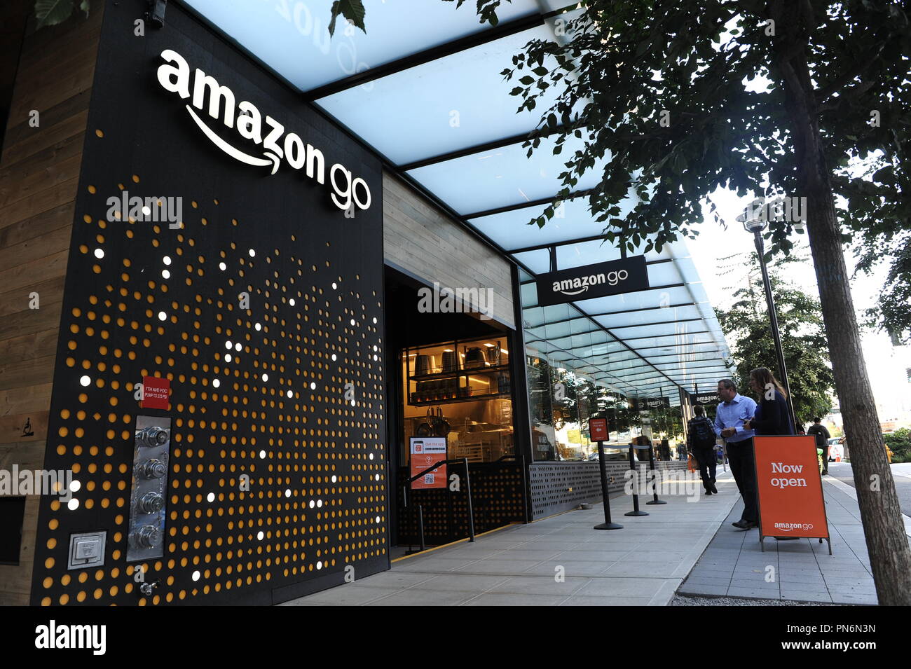 Seattle, USA. 19th Sep, 2018. One of the "Amazon Go" stores that does ...
