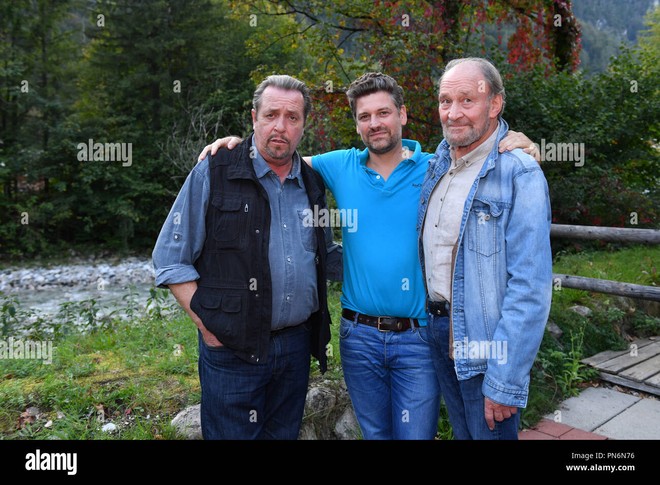 From left to right: Michael MENDL (Franz Gentner-proud patriarch of the ...