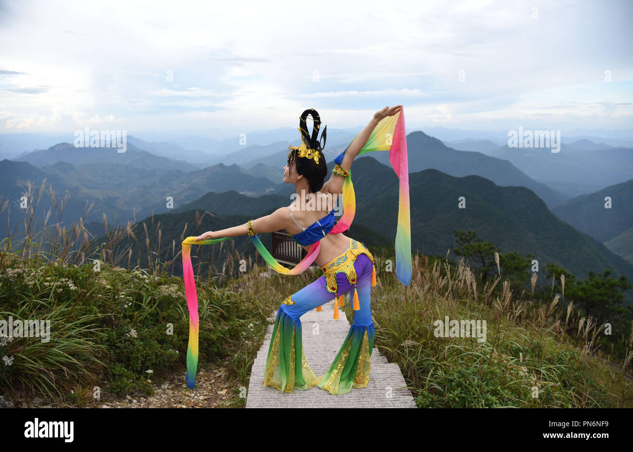 Longquan, Longquan, China. 20th Sep, 2018. Longquan, CHINA-Actresses ...
