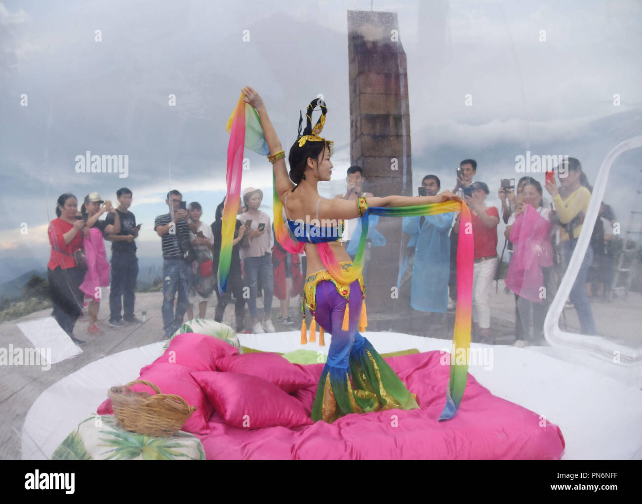 Houyi the archer hi-res stock photography and images - Alamy