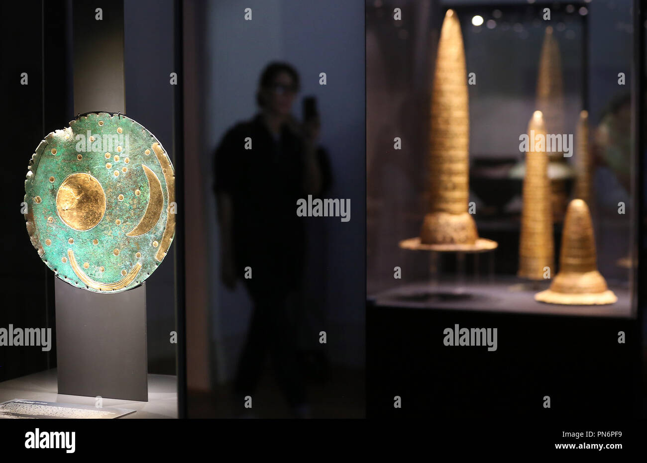 20 September 2018, Berlin: A visitor runs in the exhibition "Moving ...