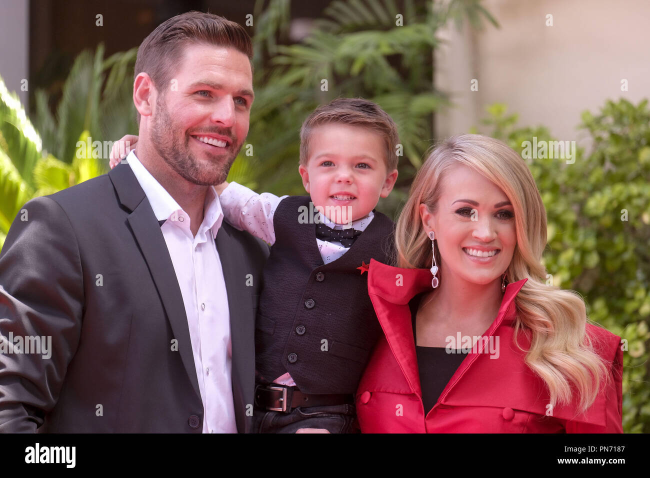 Los Angeles, California, USA. 20th Sep, 2018. Mike Fisher with son ...