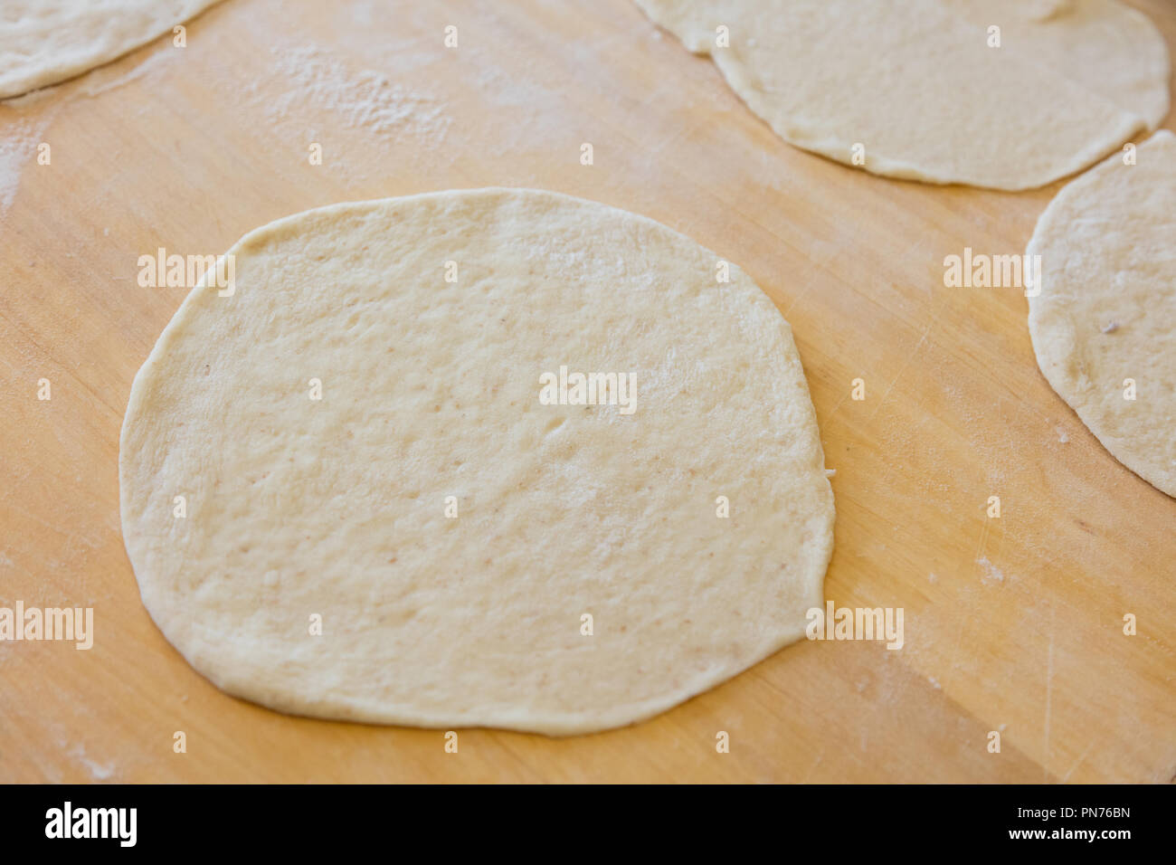 Round dough hi-res stock photography and images - Alamy