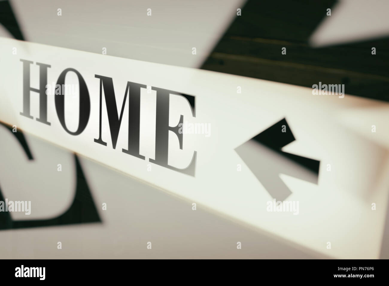 Arrow home hi-res stock photography and images - Alamy