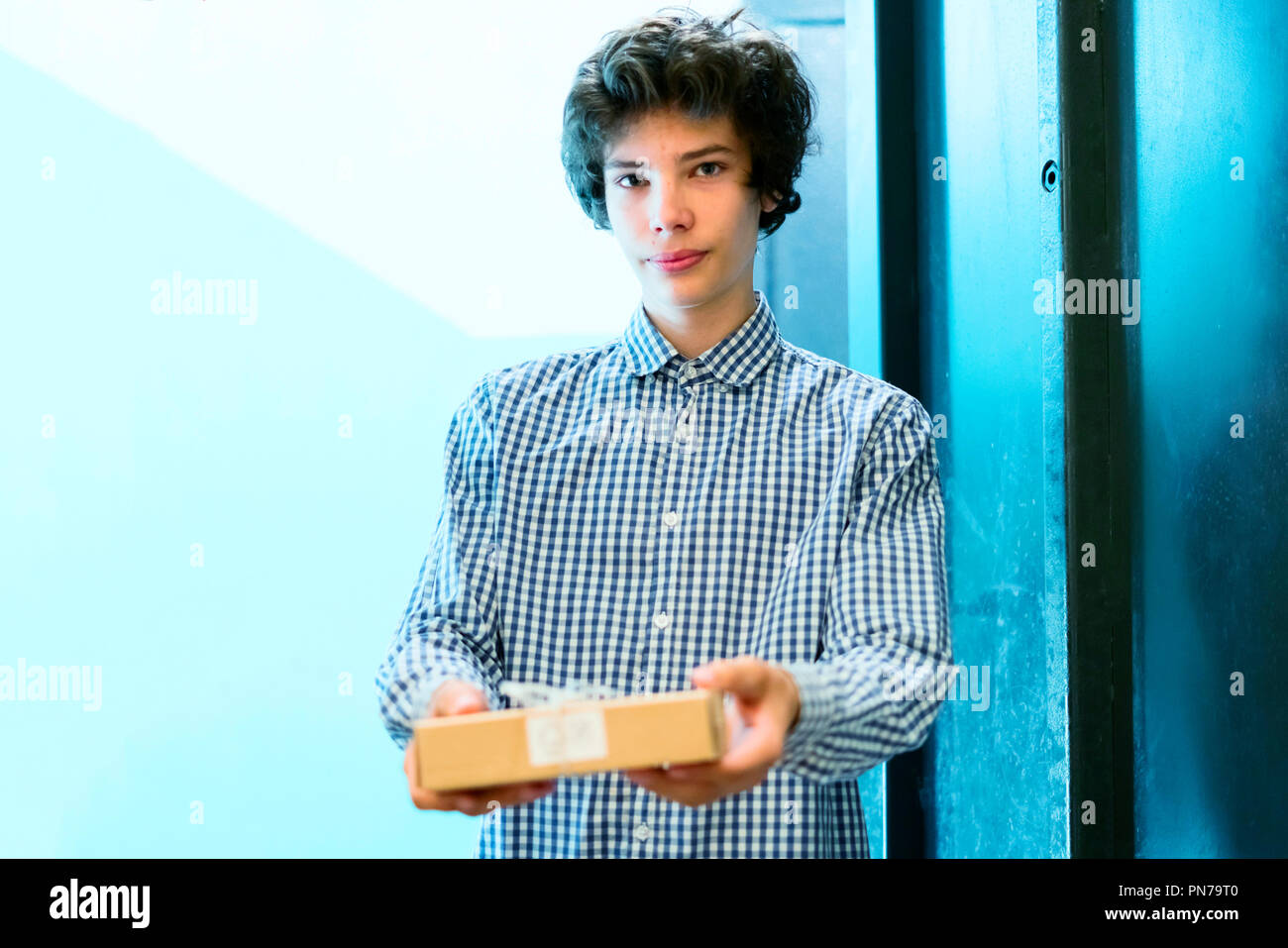 Recieving home delivery hi-res stock photography and images - Alamy