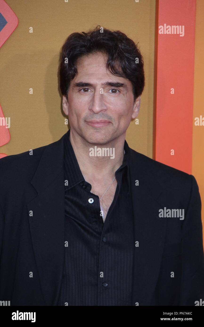 Vincent spano hi-res stock photography and images - Alamy