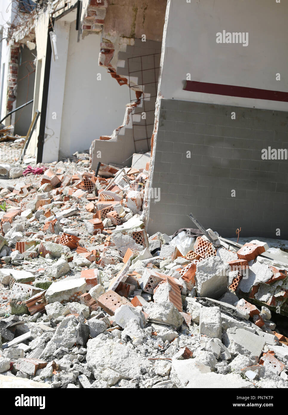 rubbles of destroyed house after the disaster Stock Photo - Alamy