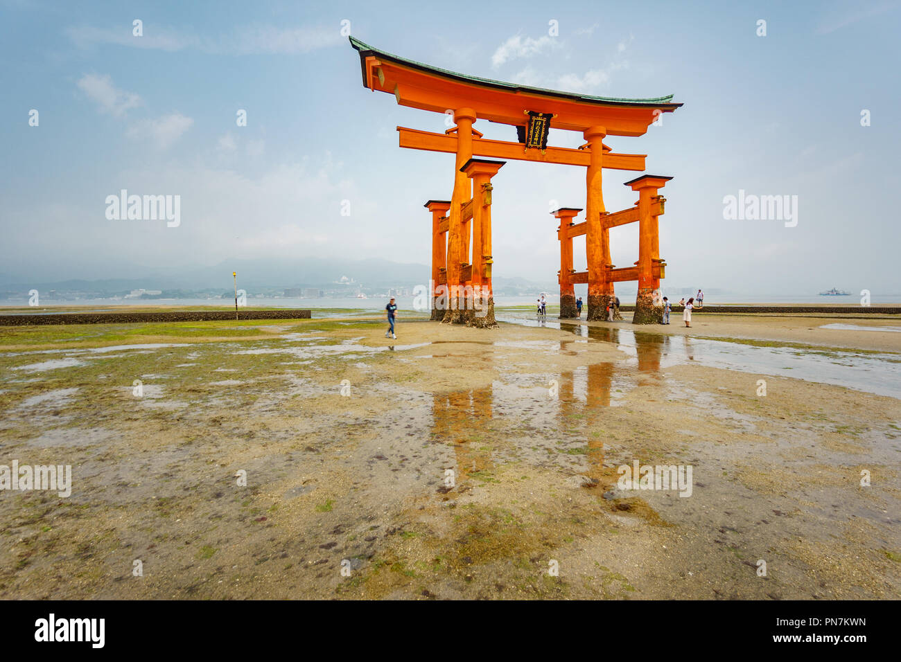 Torii tori gate door hi-res stock photography and images - Alamy