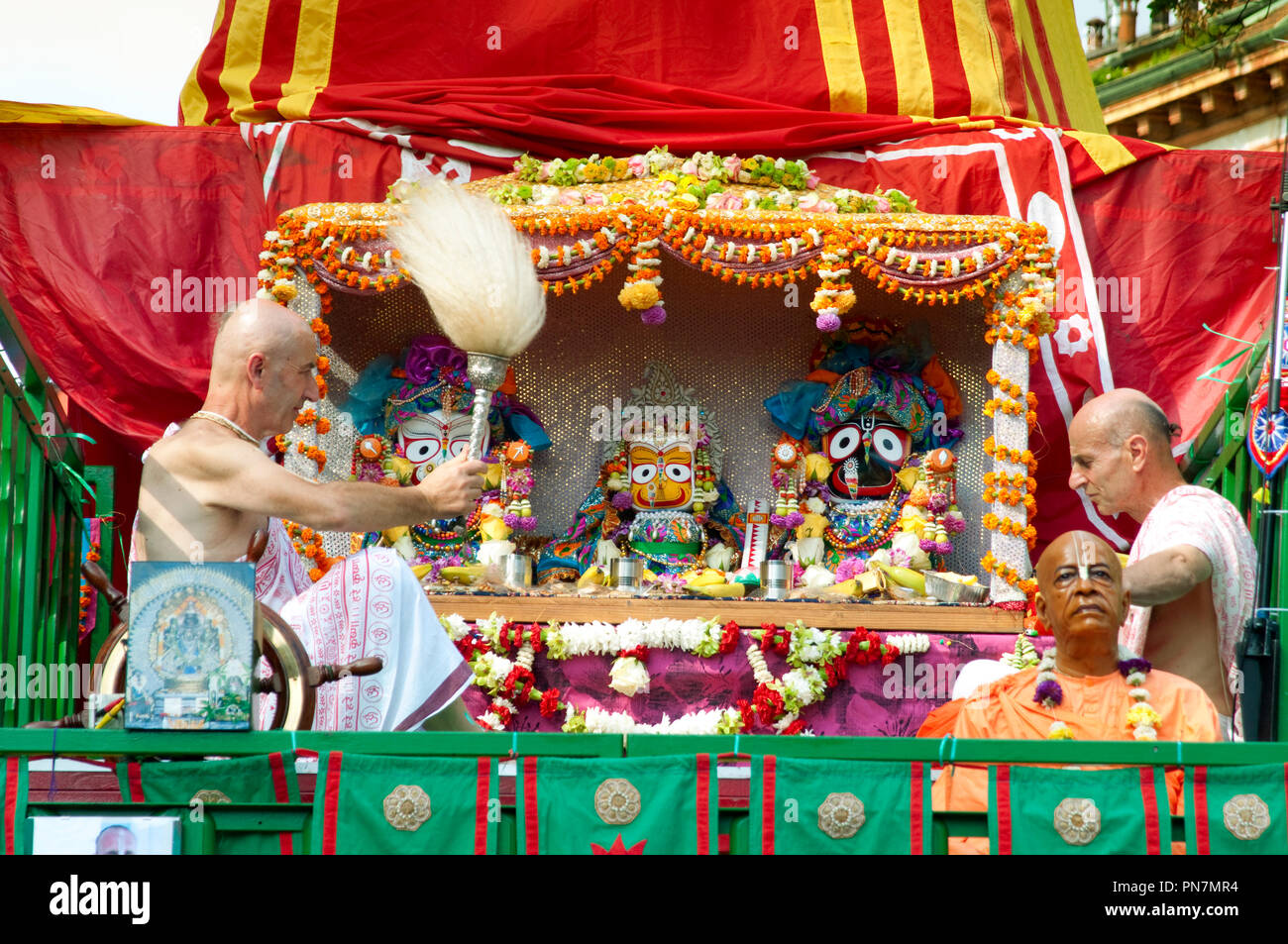 India ratha yatra hi-res stock photography and images - Alamy