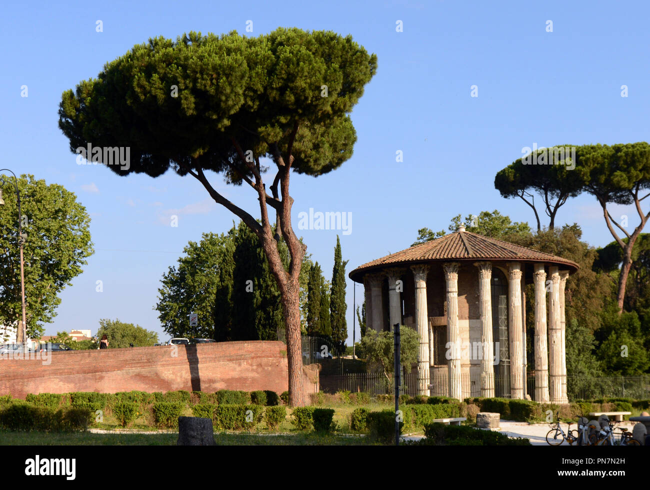 Hercules victor hi-res stock photography and images - Alamy