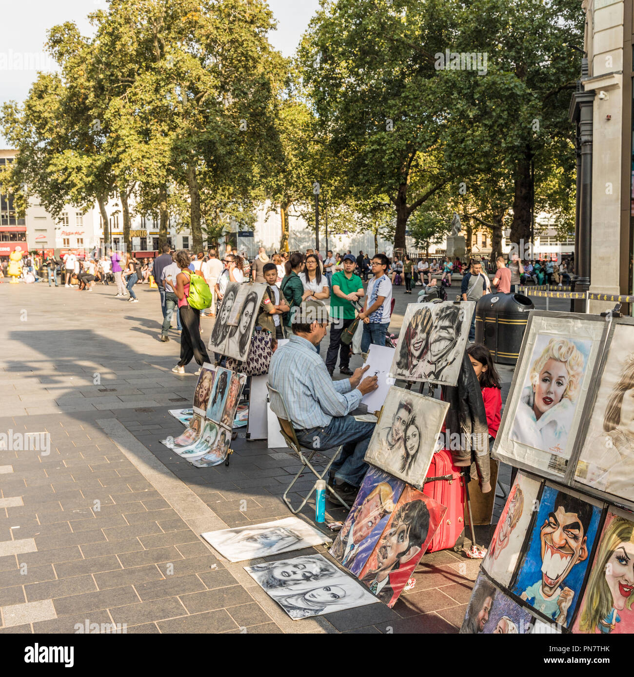London. September 2018. A view of an artist in Leicester Square in ...