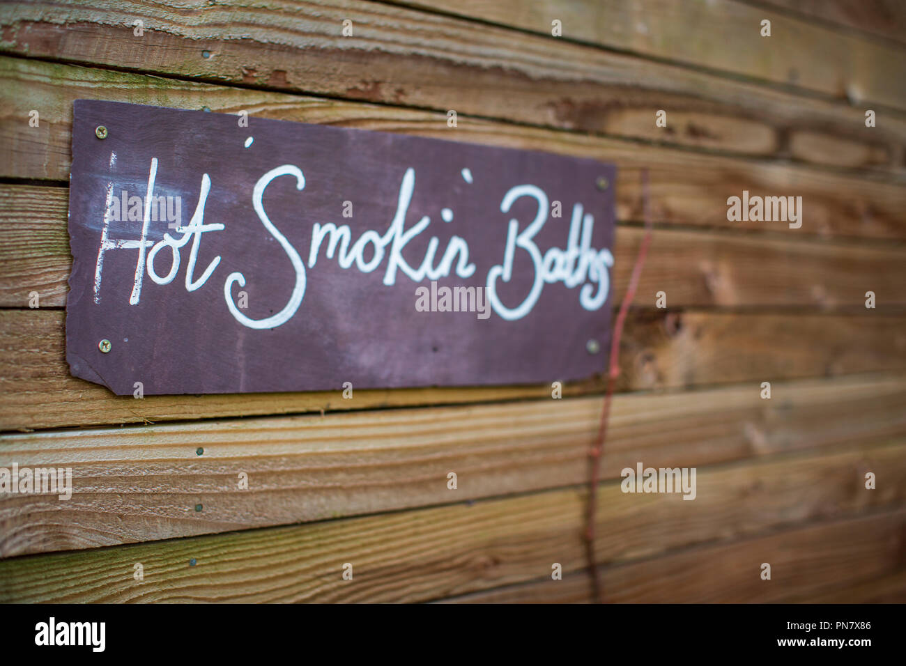Smokin sign hi-res stock photography and images - Alamy
