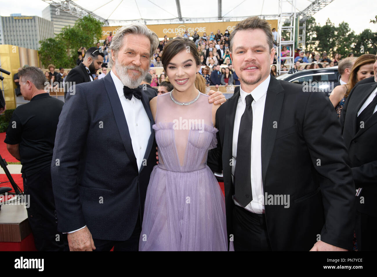 Hailee steinfeld and matt damon hi-res stock photography and images - Alamy
